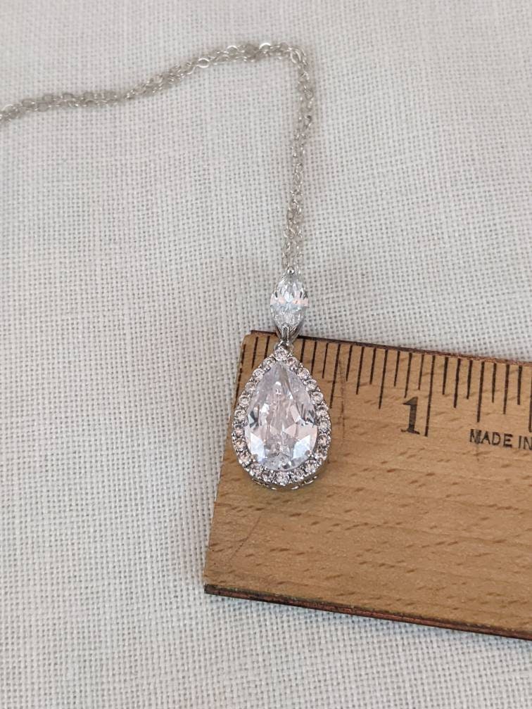 Vintage Stauer Diamondaura Pendant Necklace - Etsy
