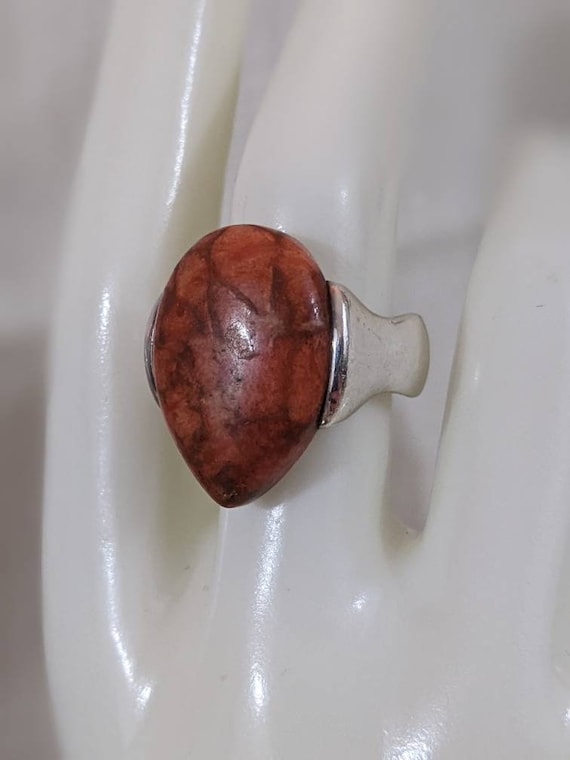 barse red sponge coral - Gem