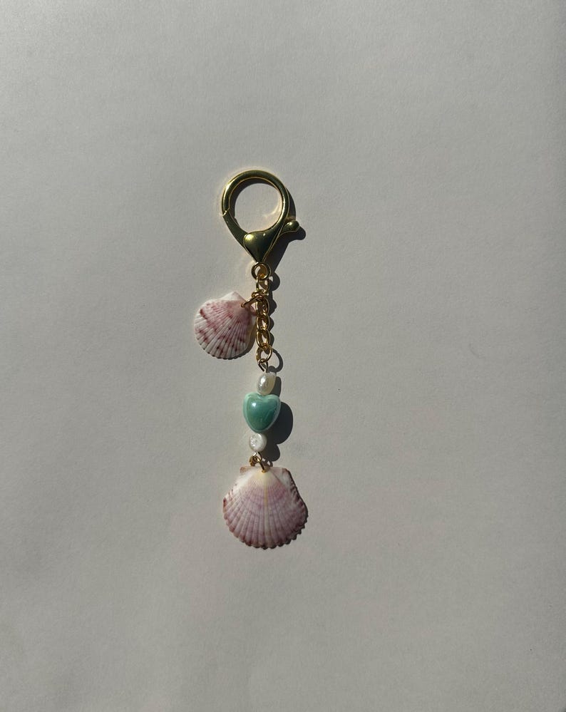 Seashell Bag Charm, Bag Charm, Beachy Bag Charm, Coastal Keychain - Etsy