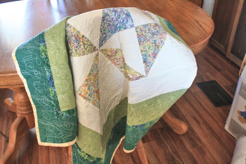 Baby or Toddler Quilt broken Pinwheels - Etsy