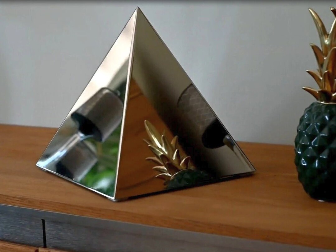Personalized Cremation Urn Stainless Steel Polished Pyramid for Ashes ...