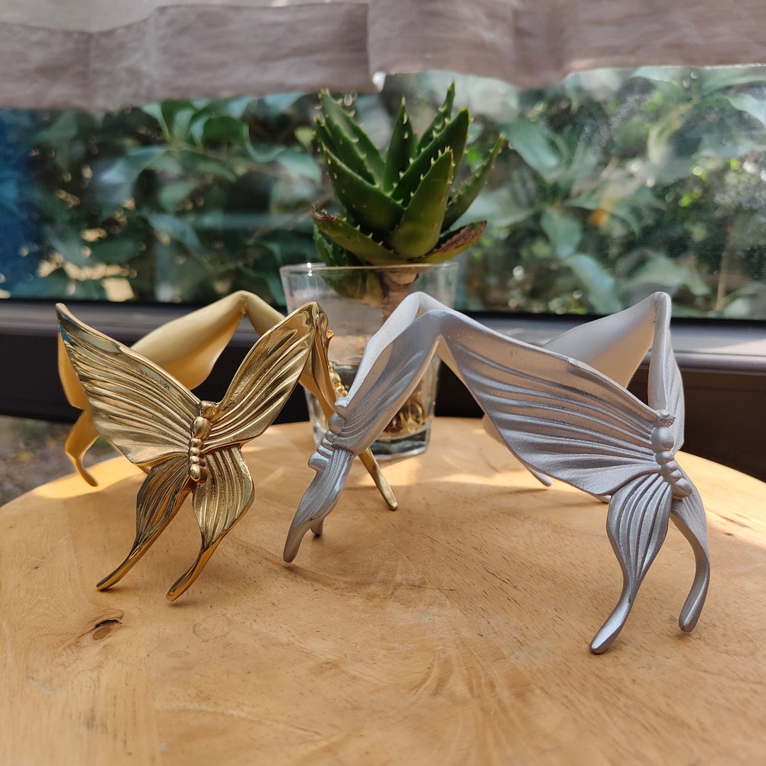 Crystal Ball Display Stand, Home Decor Brass Display Butterfly Stand ...