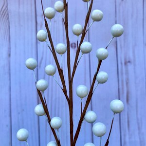 White Faux Berry Stems: Farmhouse Table Centerpiece, Vase Filler - Etsy