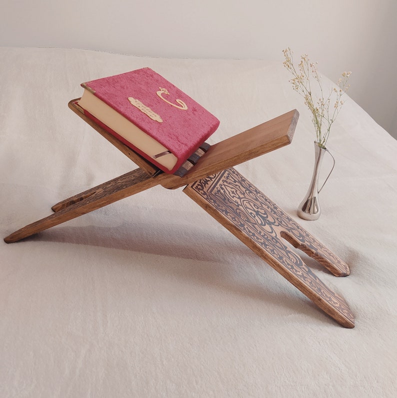 Portable Holy Quran Reading Desk, Book Reading Stand, Carved Wooden ...