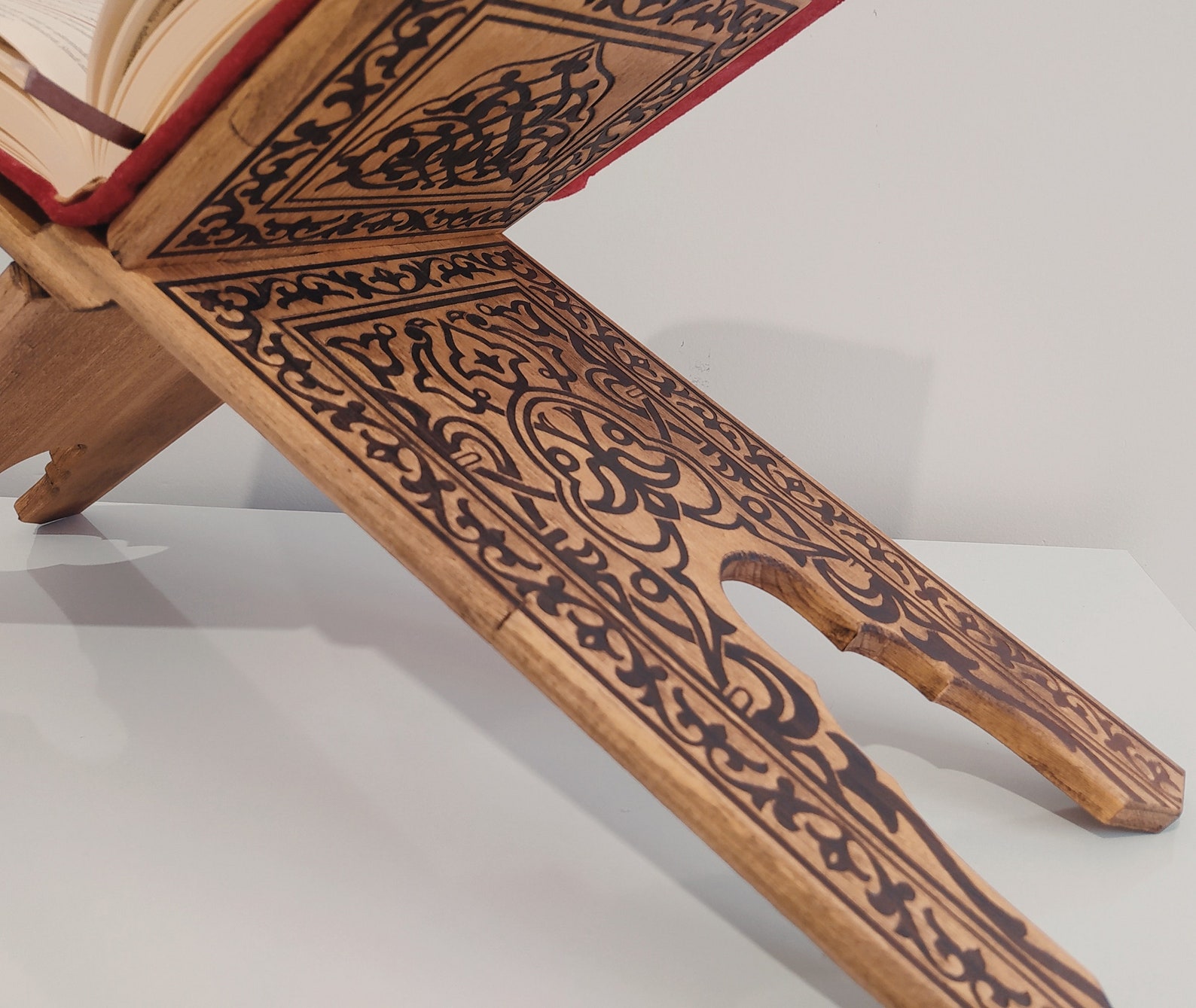 Portable Holy Quran Reading Desk, Book Reading Stand, Carved Wooden ...