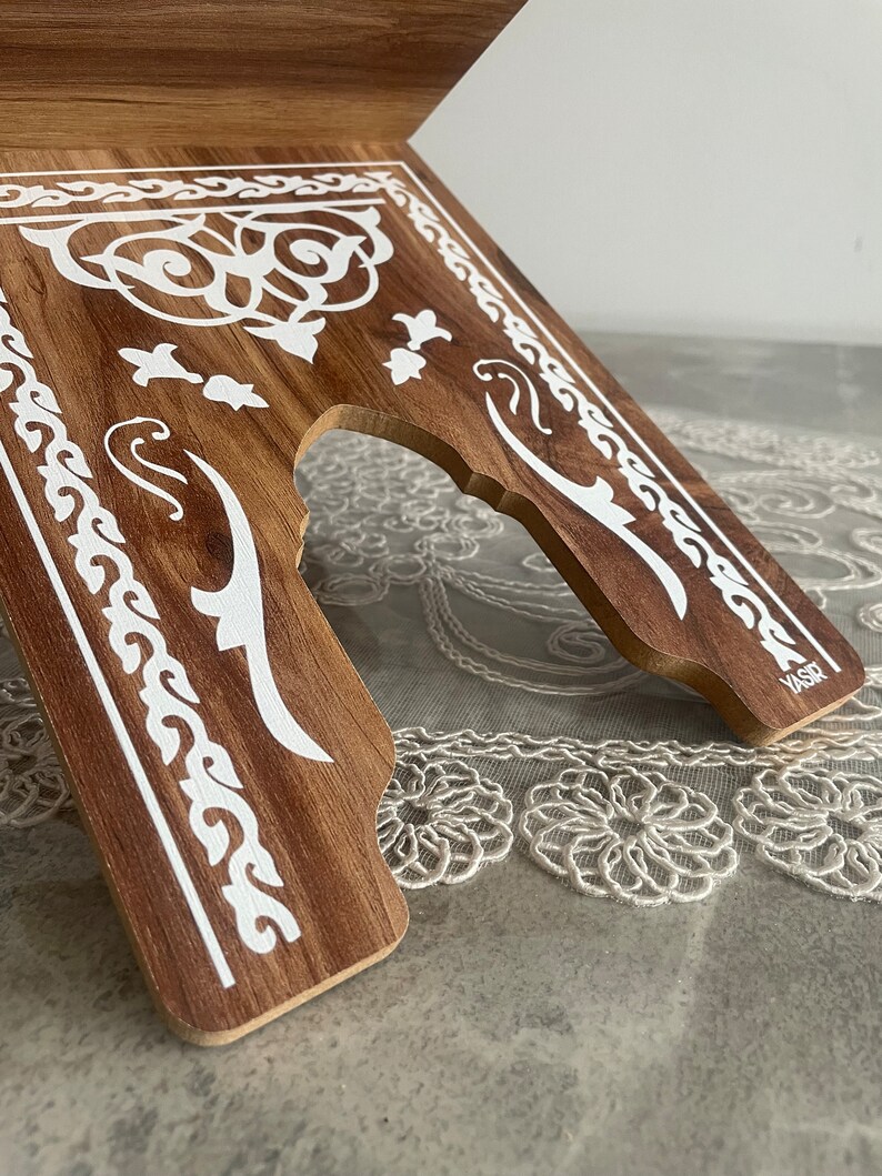Carved Wooden Lectern, Portable Holy Quran Reading Desk, Book Reading ...