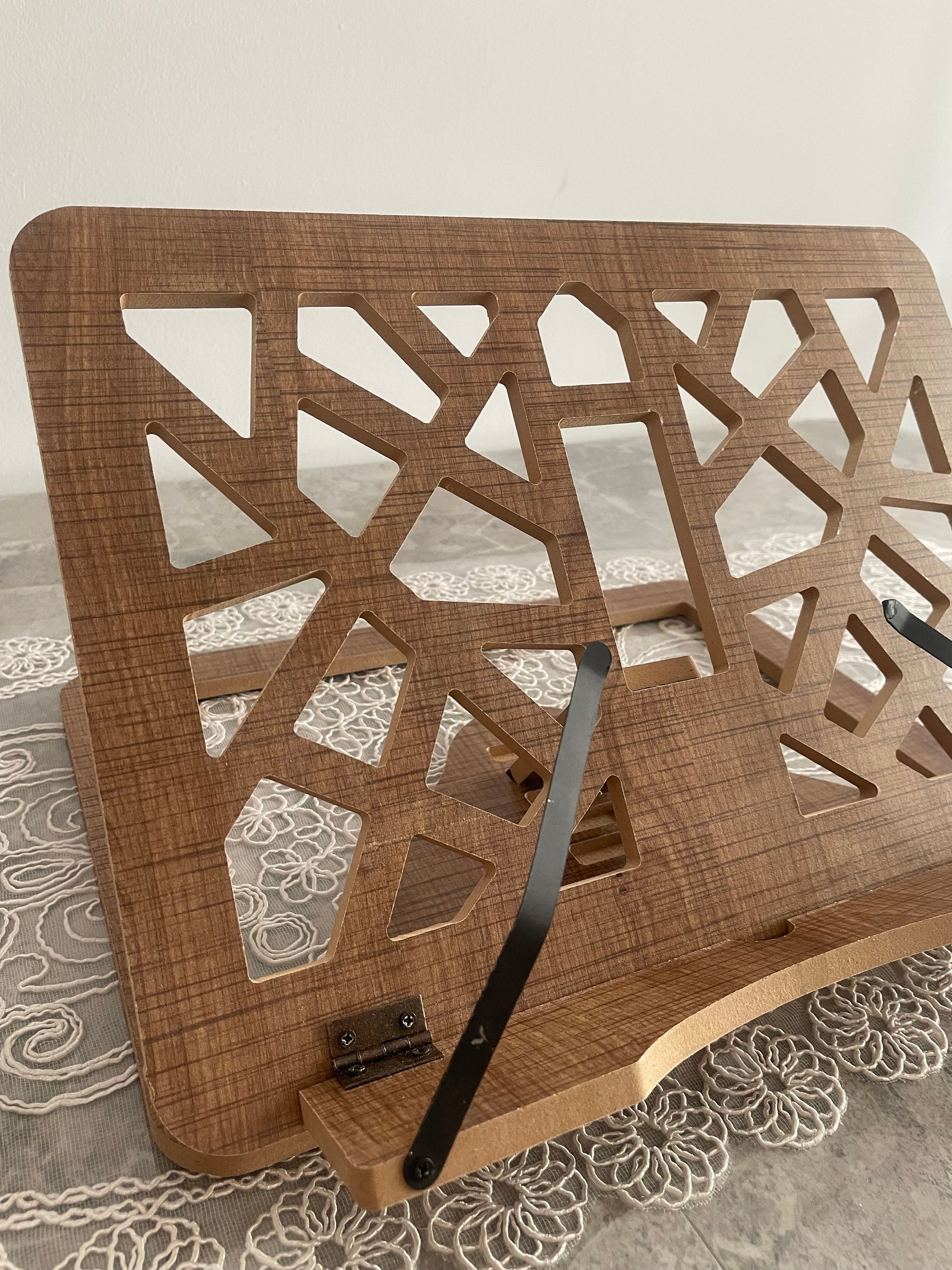 Portable Holy Quran Reading Desk, Book Reading Stand, Wooden Tablet ...