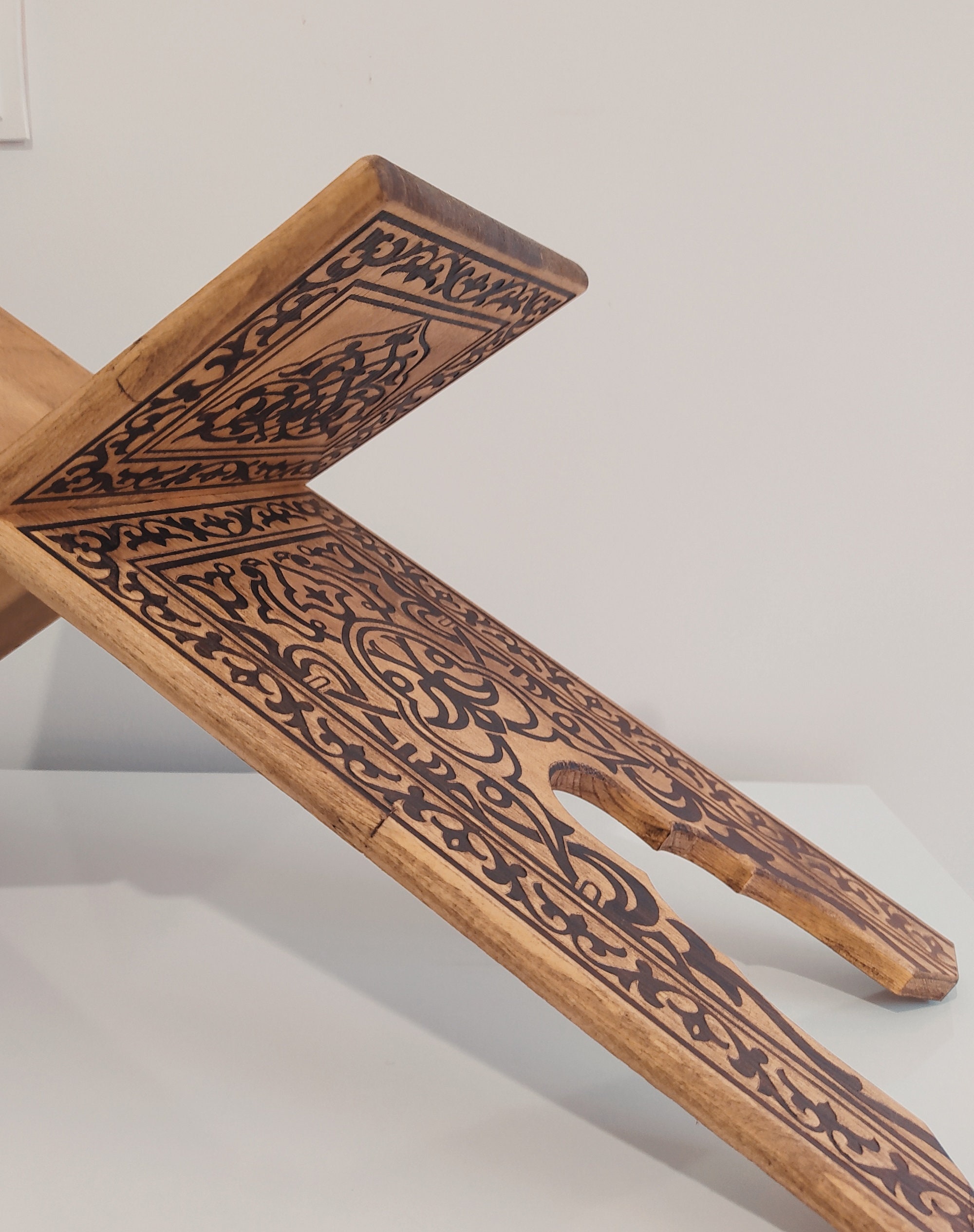 Portable Holy Quran Reading Desk, Book Reading Stand, Carved Wooden ...