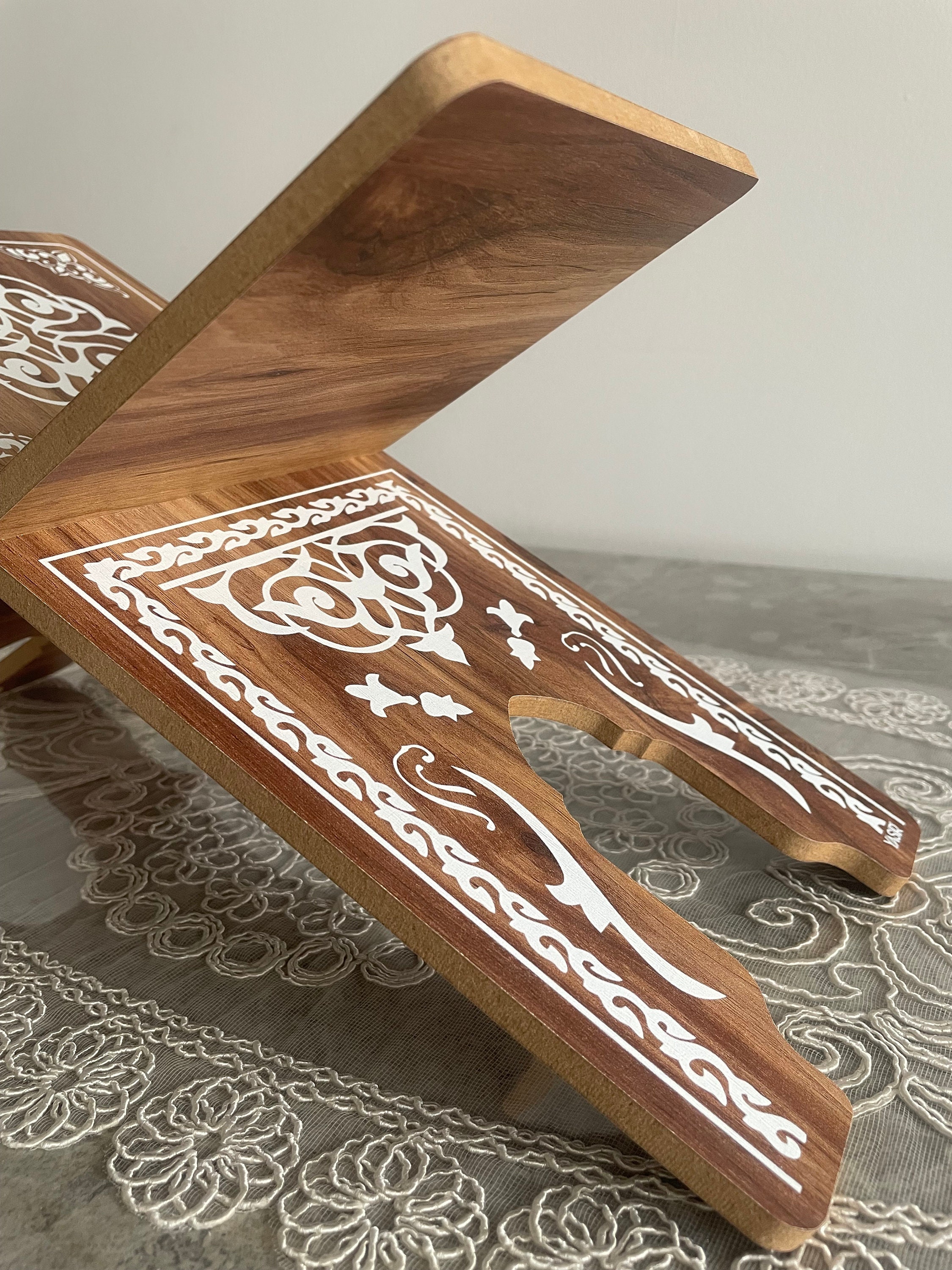 Carved Wooden Lectern, Portable Holy Quran Reading Desk, Book Reading ...