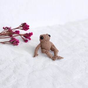 Cute Toad Crochet Pattern PDF, Amigurumi Toad Crochet Pattern, Tiny ...