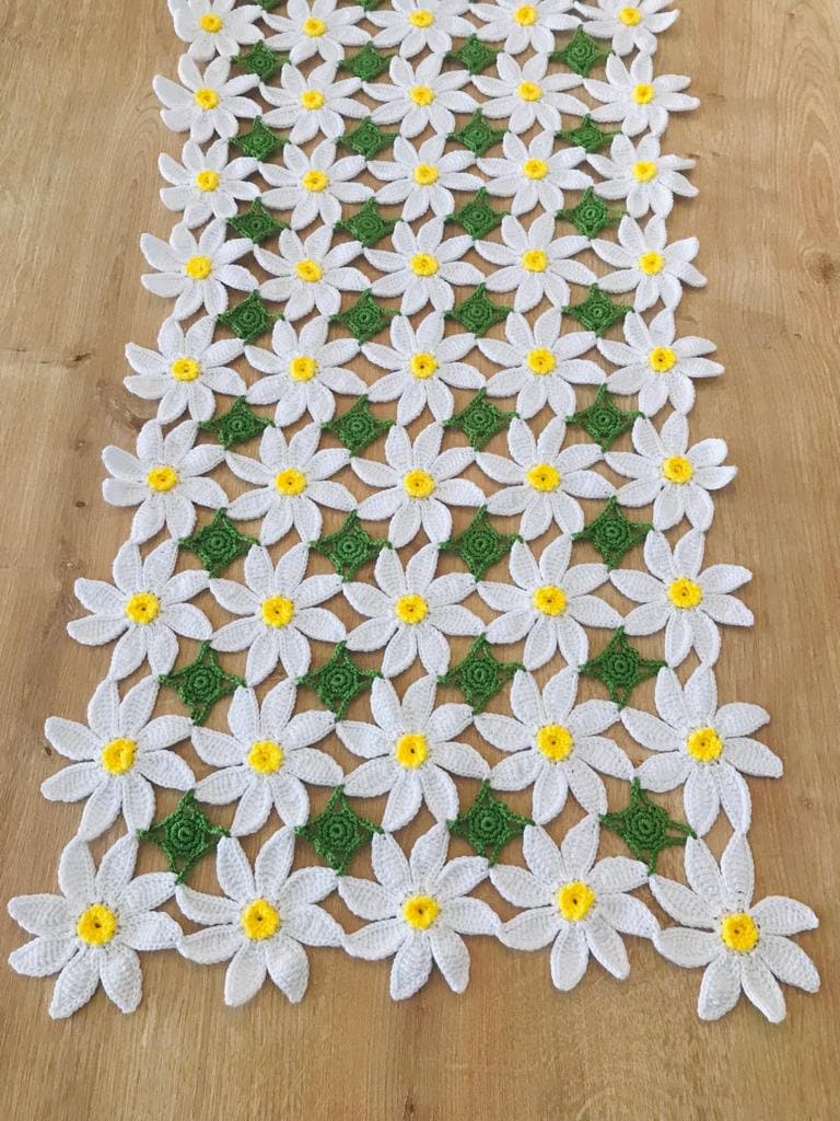 Crochet Daisy Flower Pattern Crochet Flower Table Runner - Etsy