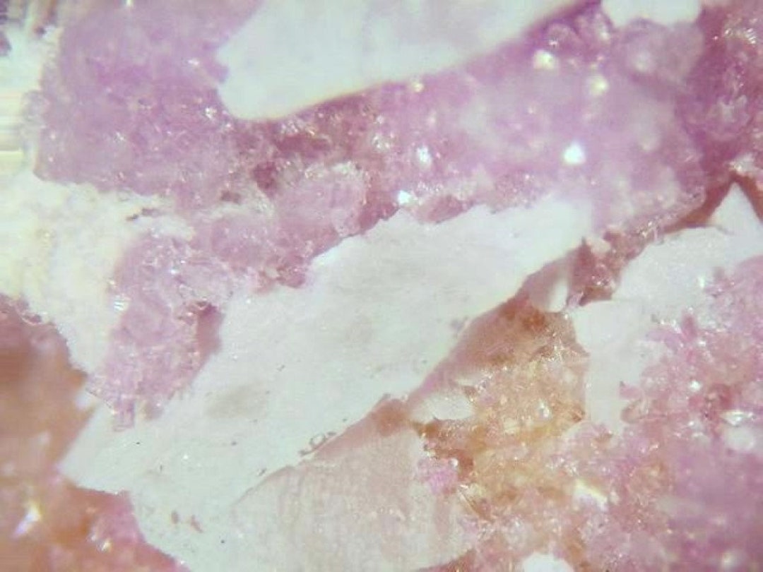 BENTORITE, PORTLANDITE Rare Chromium Mineral Type Locality hatrurim ...