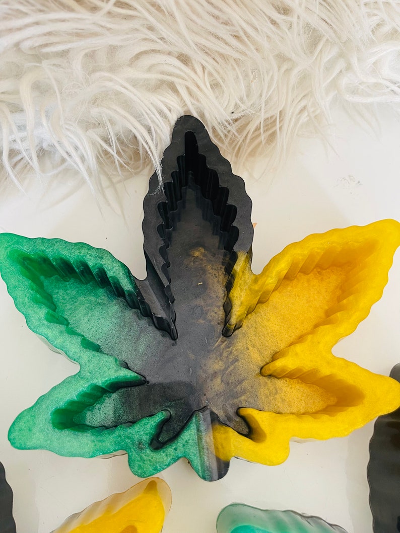 Jamaican Leaf Ashtray - Etsy