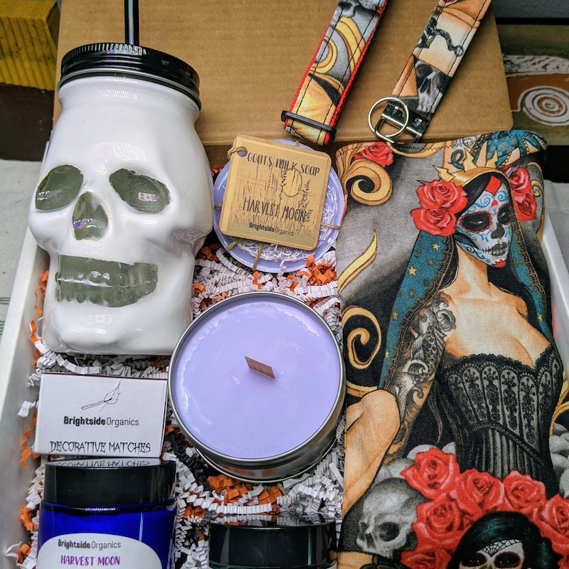 Halloween Gift Box - 60+ Gift Ideas for 2025