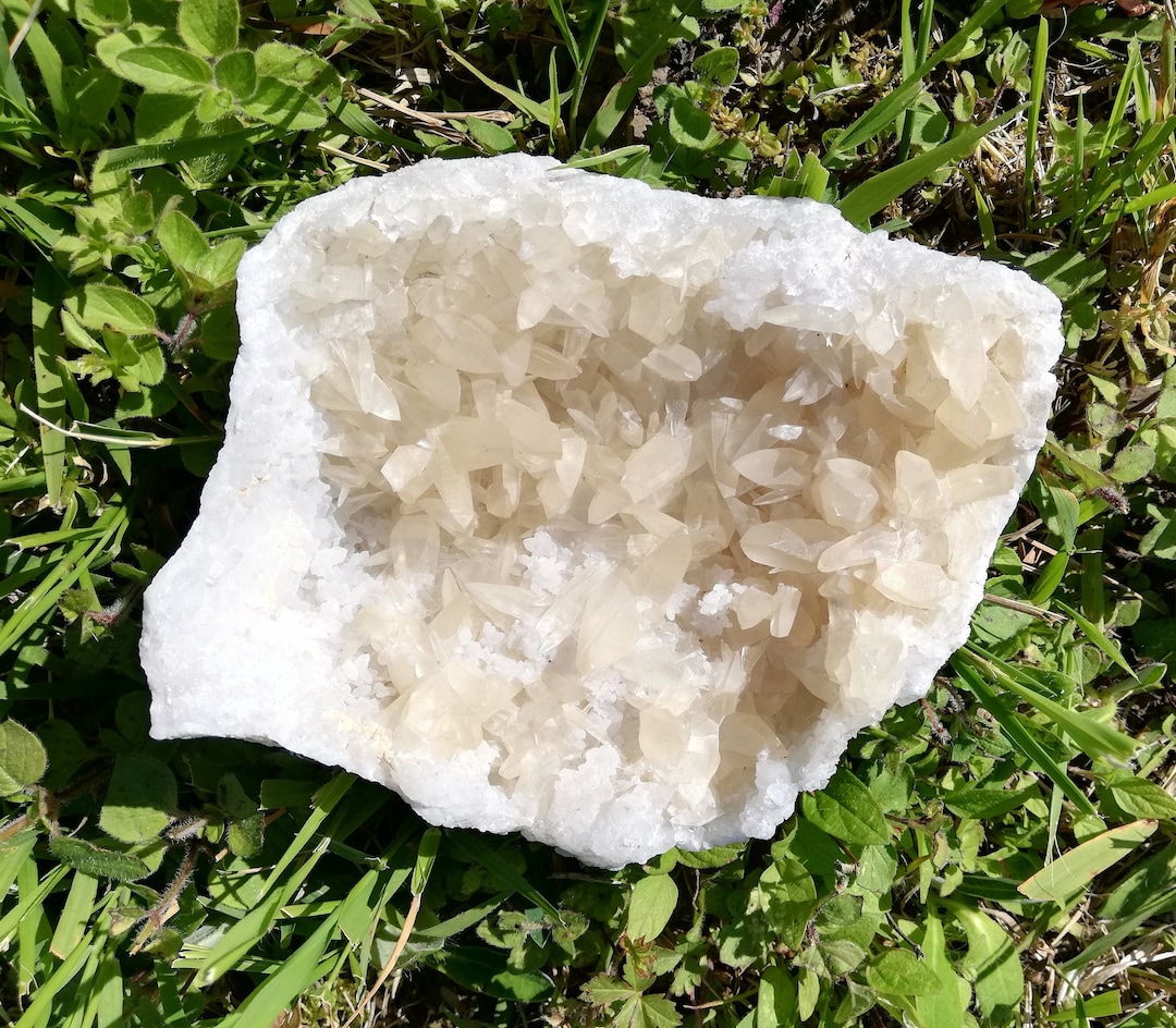 Calcite Geode Western Sahara Morocco, Geodes Half 586 Grams. - Etsy