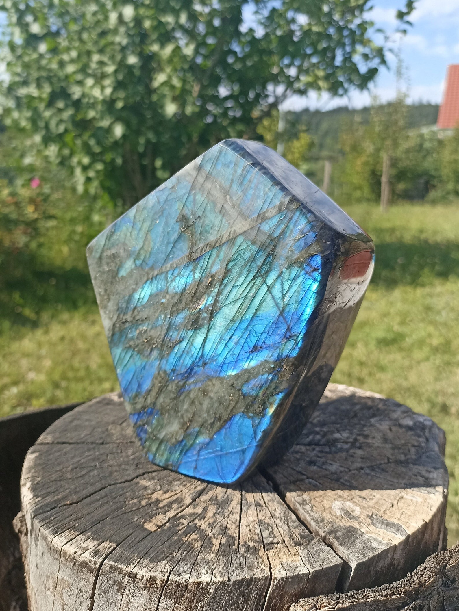 Labradorite, Large Standing Sculpture, Polished All Around, 1560 Grams ...