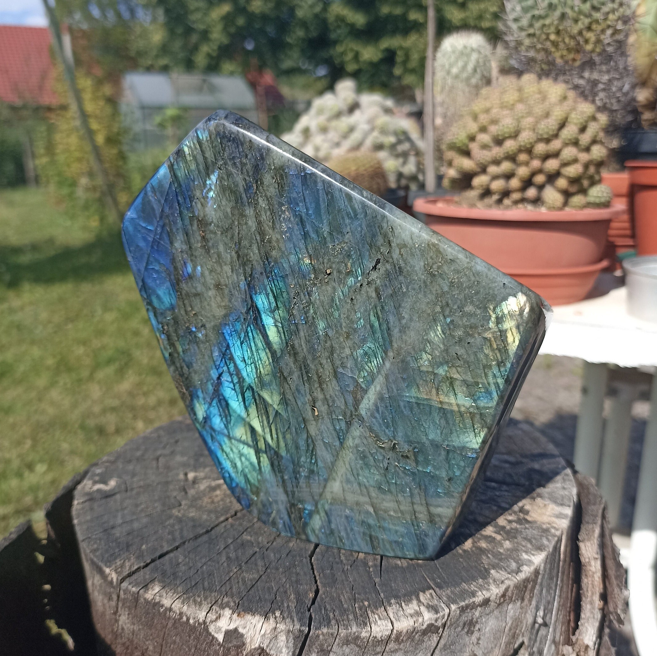 Labradorite, Large Standing Sculpture, Polished All Around, 1560 Grams ...