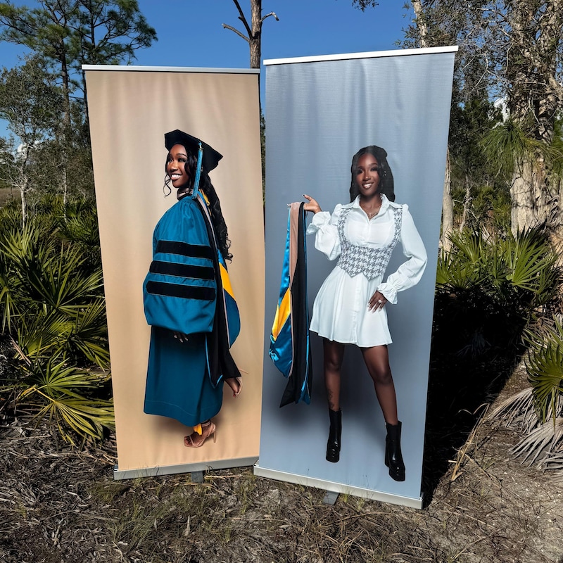 Welcome Stand Graduation - Etsy