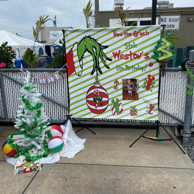Grinch Backdrop - Etsy