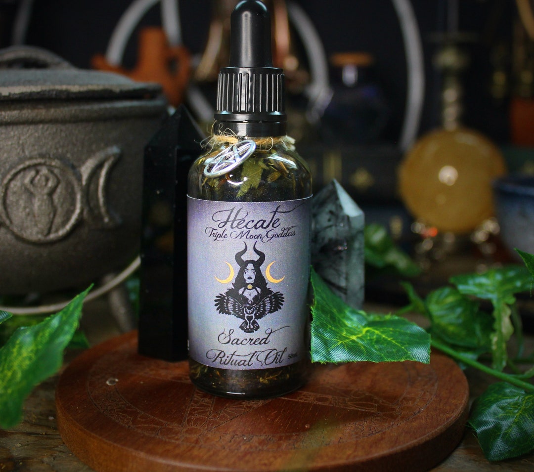 Hecate Ritual Oil, Triple Moon Goddess, Sacred Anointing Oil, Magick ...