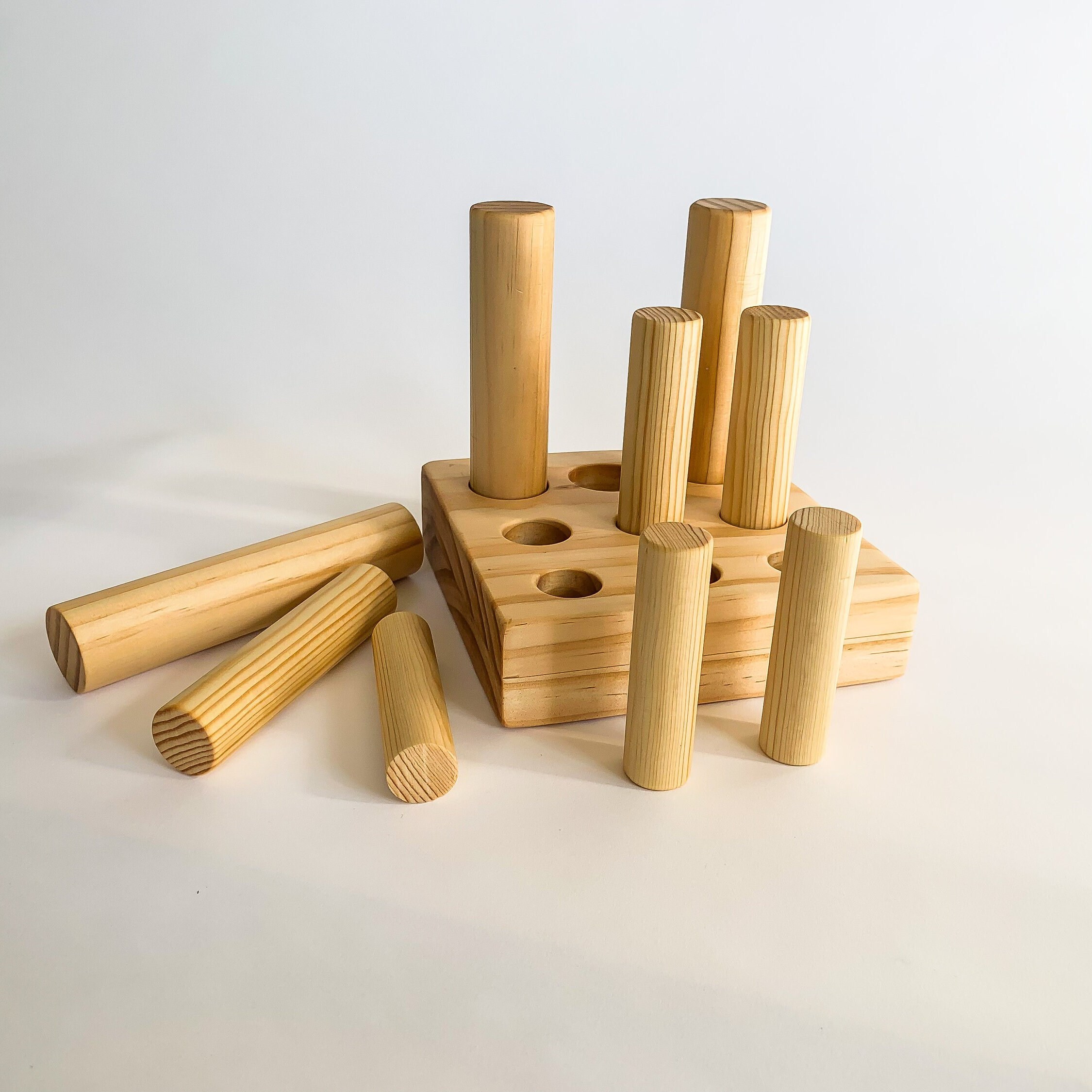 Wooden Peg Toy, Montessori Peg Puzzle, Size Discrimination Toy ...