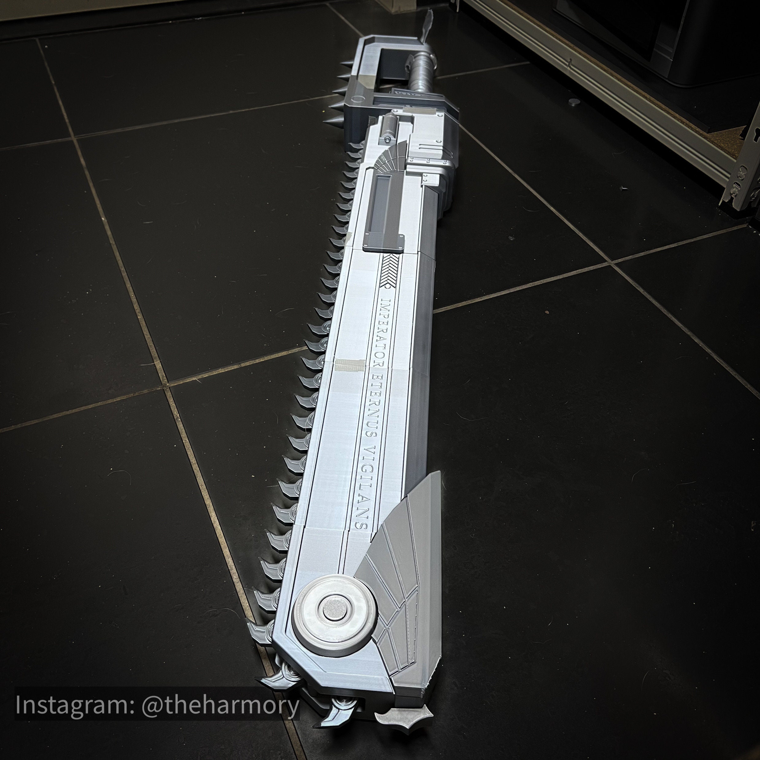 Warhammer 40K Chainsword 3D Print KIT Version Life-size Cosplay - Etsy ...
