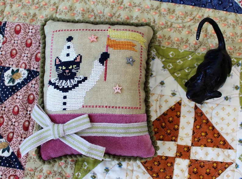 Harlequin Halloween Primitive Cross Stitch Pattern - Etsy