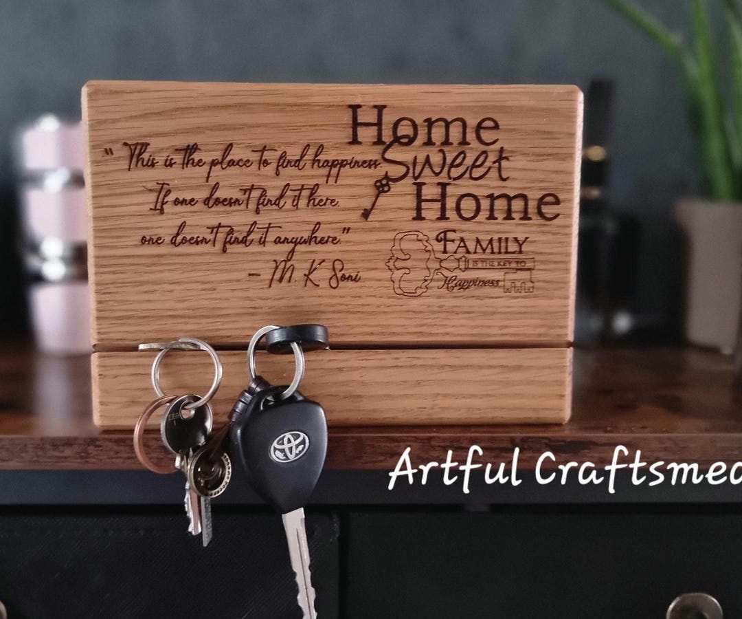 Personalized Oak Wood Key Holder – Wall-mounted Rack With Engraving ...