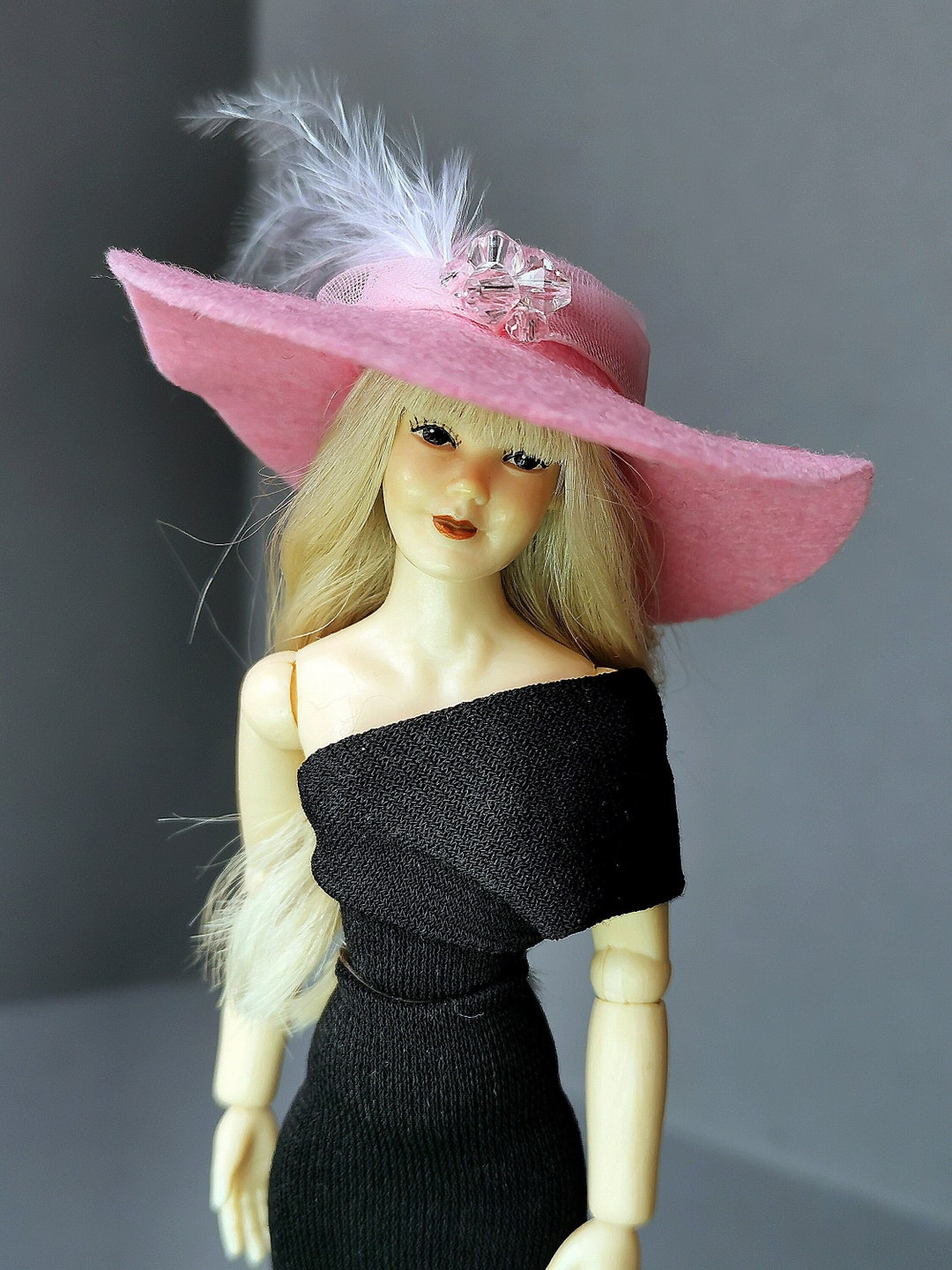 Luxury Hat With Feathers for Heidi Ott, Miniature Wide-brimmed Headwear ...