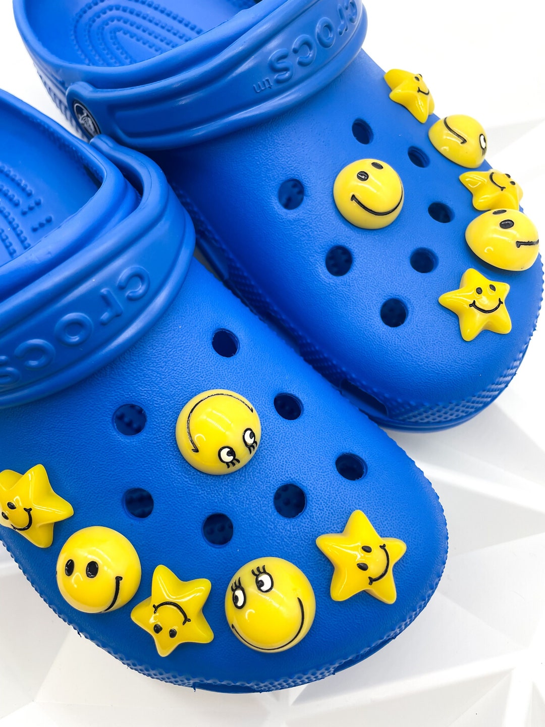 Smiley Face 2d Croc Charms . Smile Face Charm. Hum Our Croc Charm ...