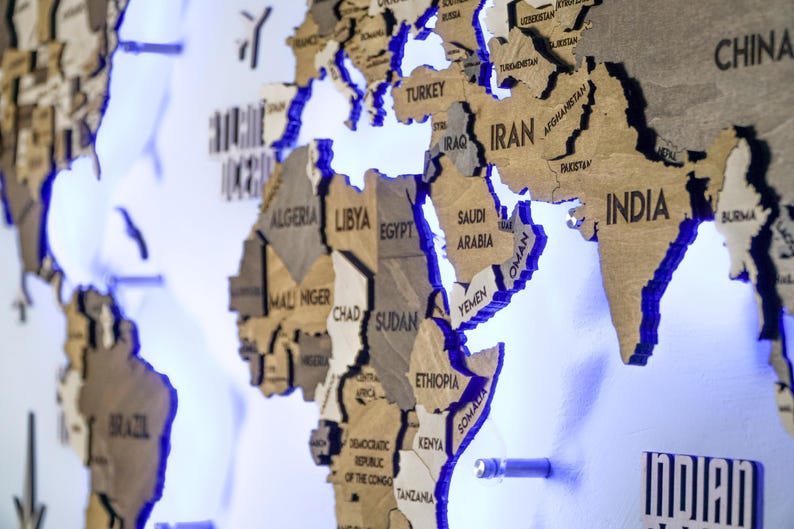 LED Wooden World Map – Illuminated 3D Wall Decor With Country Names ...