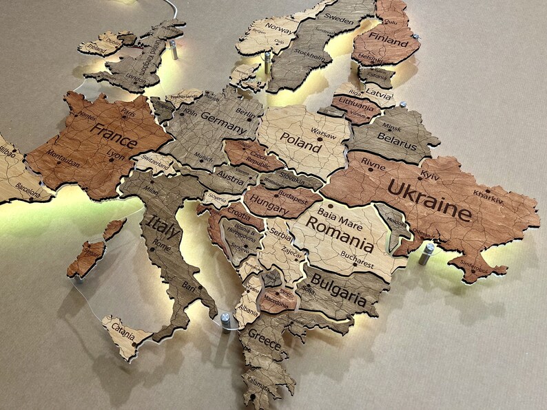 LED Europe Map on Acrylic Base, Illuminated 3D Travel Tracker, Modern ...