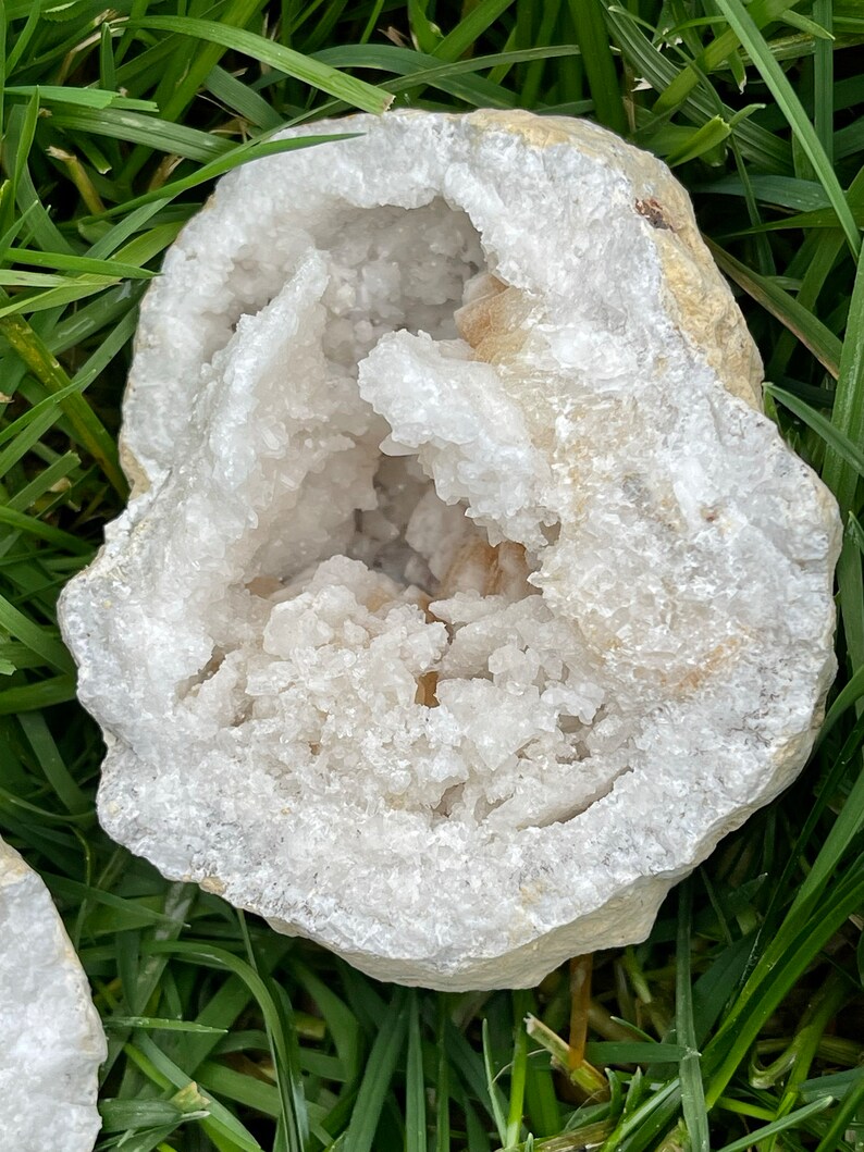 Crystal Quartz Geode, Rock, Stone, Geode, Crystal, Quartz, Genuine - Etsy