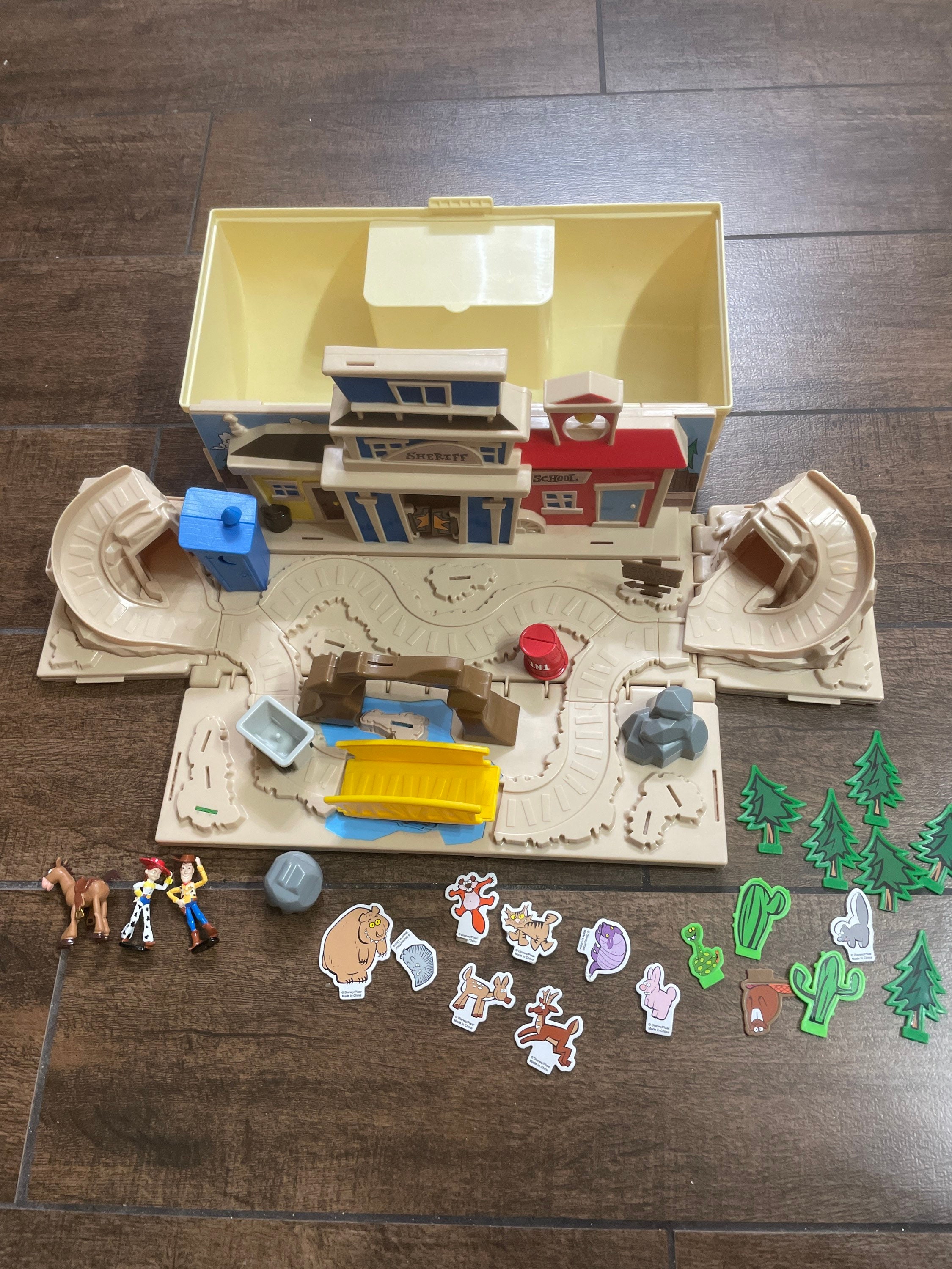 Disney Pixar Toy Story Town Wagon Playset Woody Jessie Bullseye ...