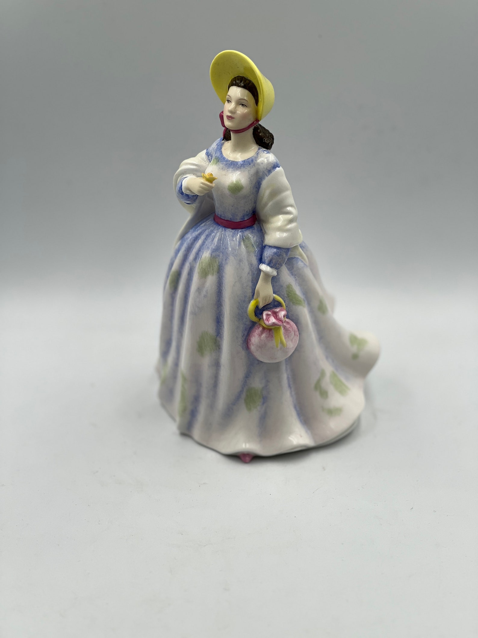 Elegant Royal Doulton Pretty Ladies 2007 CLARE Figurine HN 5091 - 7 ...