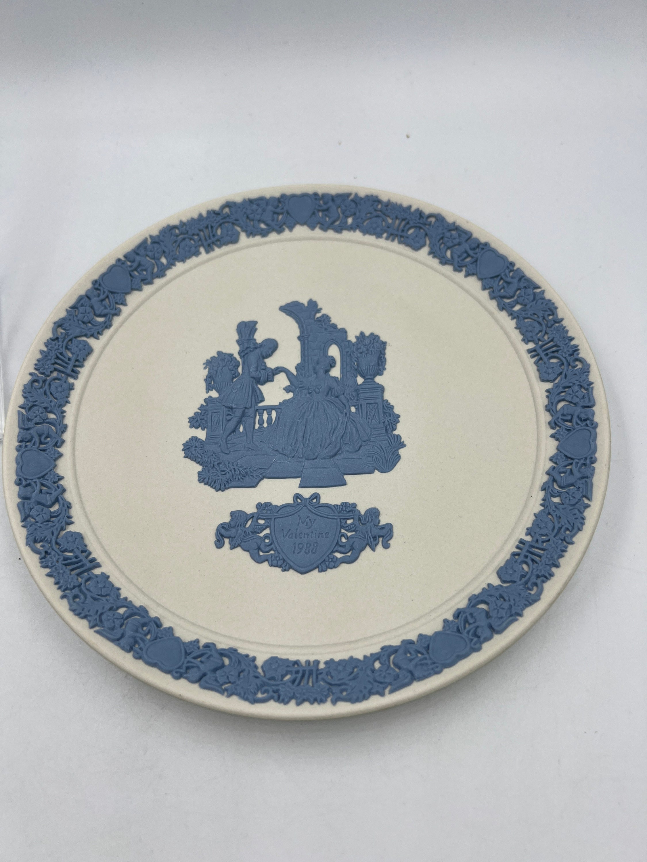 Wedgewood Jasperware Valentine Plates 1988 - Etsy