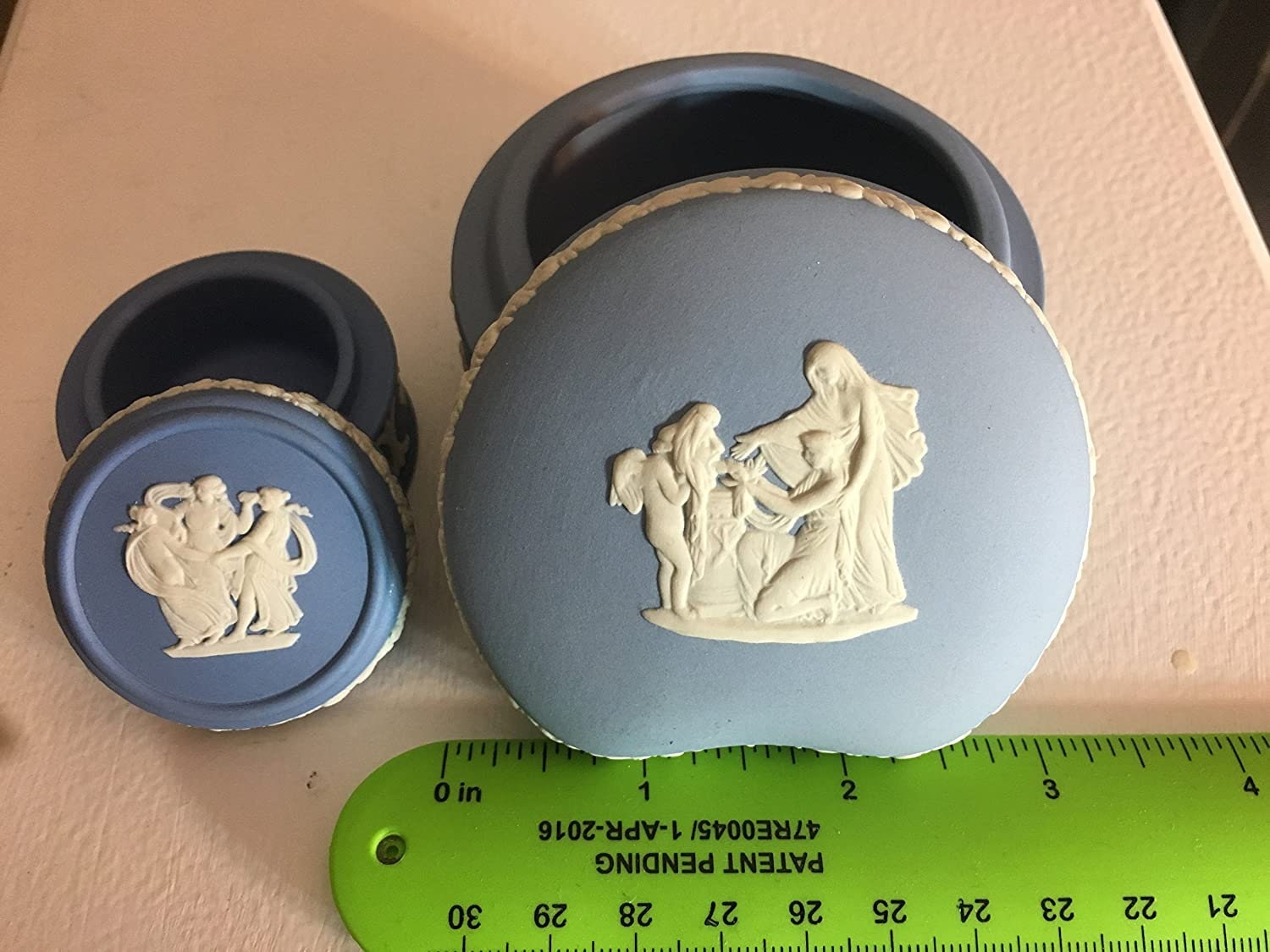 Wedgwood Kidney Shaped Trinket Box and Round Miniature Trinket - Etsy