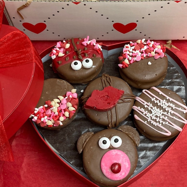 Valentine's Chocolate Covered Oreos | Heart Gift Box - Etsy