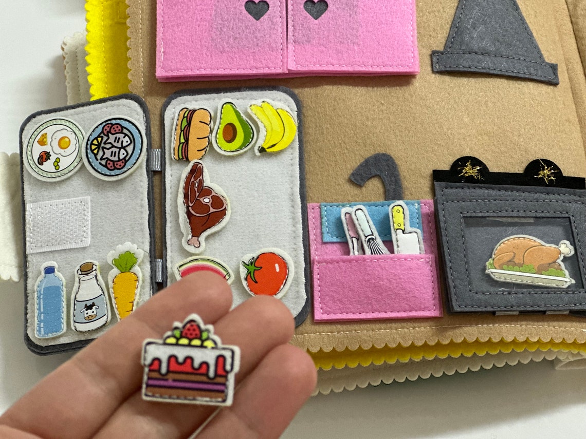 Doll House, Felt Quiet Book Doll House, Felt Book, Dollhouse for Girl ...