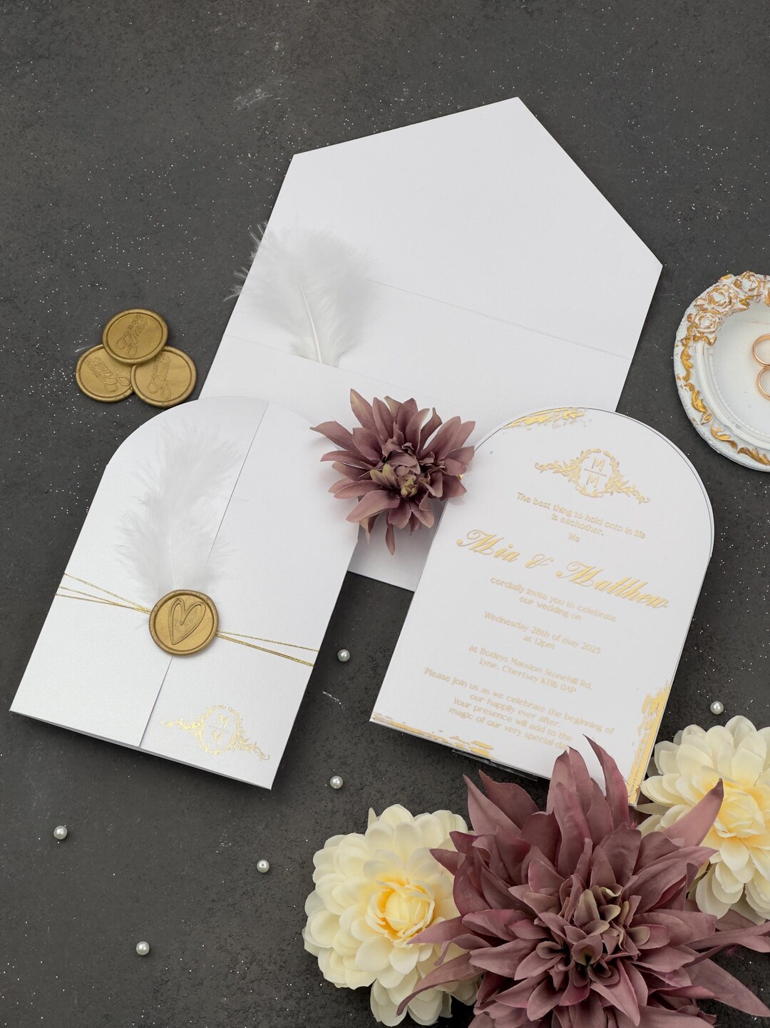 Arch Wedding Invitation With Gold Foil, Chic Envelope With Initials ...