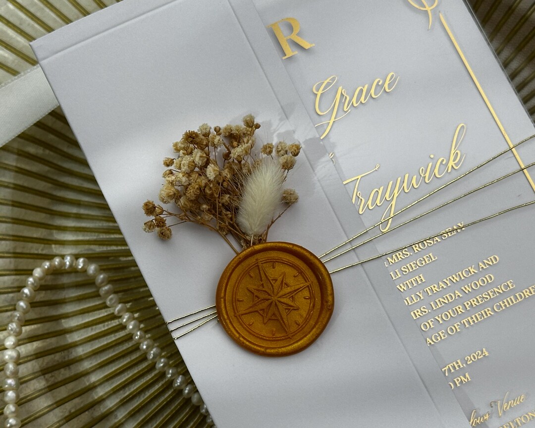 Acrylic Invitation With Gold Foil Ink With Dried Flower Decoration ...