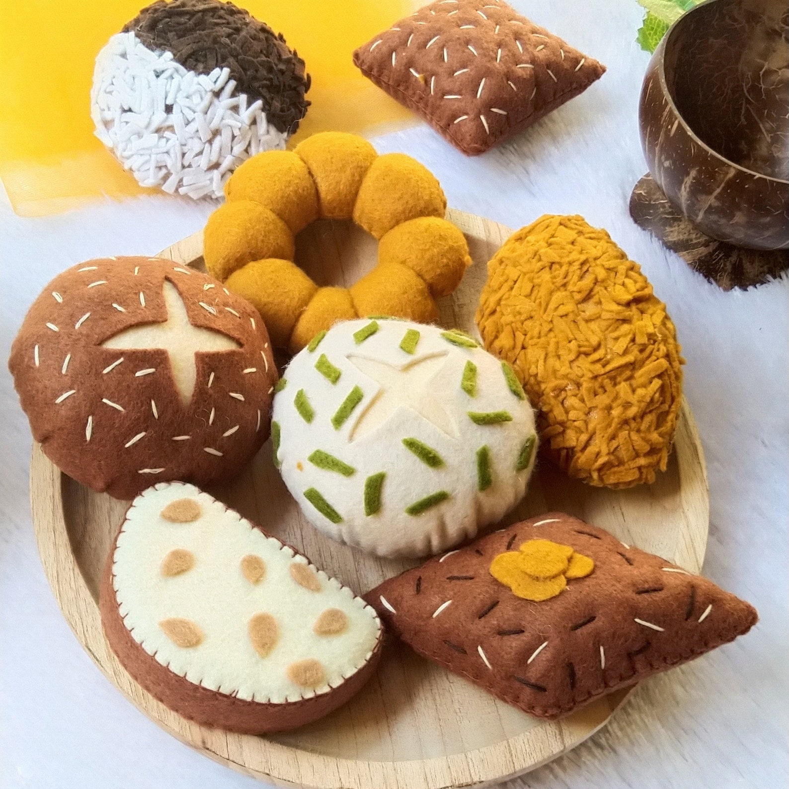 8 Felt Bread, Felt Hot Cross Bun, Felt Bakery Set, Felt Pastry, Pretend ...