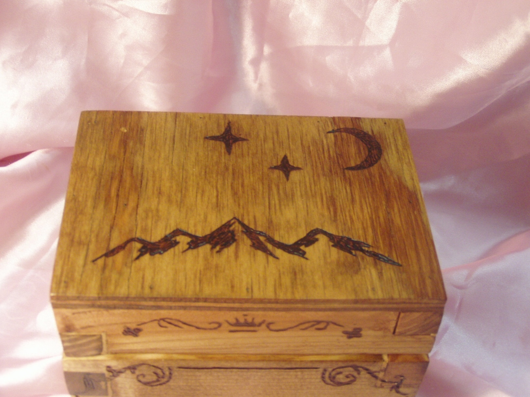 Beautiful Handmade Wood Keepsake Box - Etsy