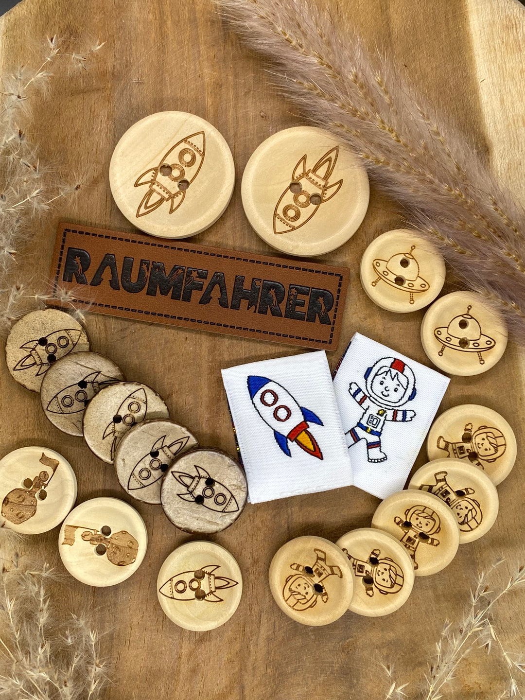 Astronaut Rocket Spaceman Space Package Label and Buttons Set Gift ...