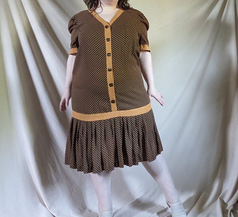 Plus Size / Bust 50 / Waist 52 / Hip 52 / Vintage 1980s Brown Pollka ...