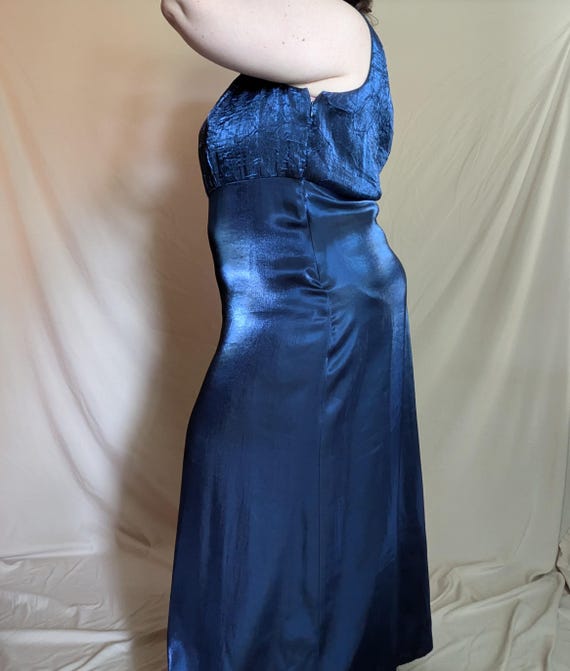 Plus Size / Bust 48 / Waist 44 / Hip 54 / Vintage 90s… - Gem