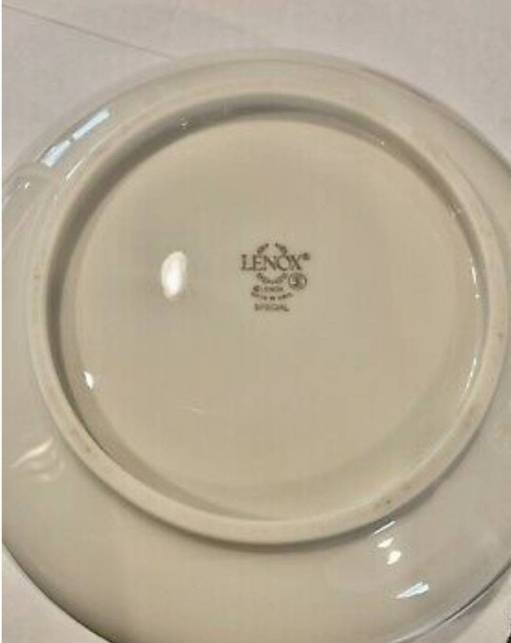 Lenox special 8 bowl scalloped edges with gold trim | Etsy