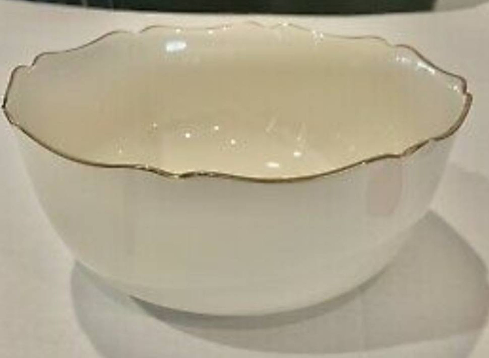 Lenox special 8 bowl scalloped edges with gold trim | Etsy