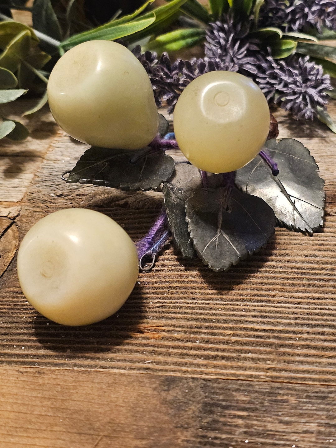 Alabaster Jade Green Pears Dark Green Leaves - Etsy