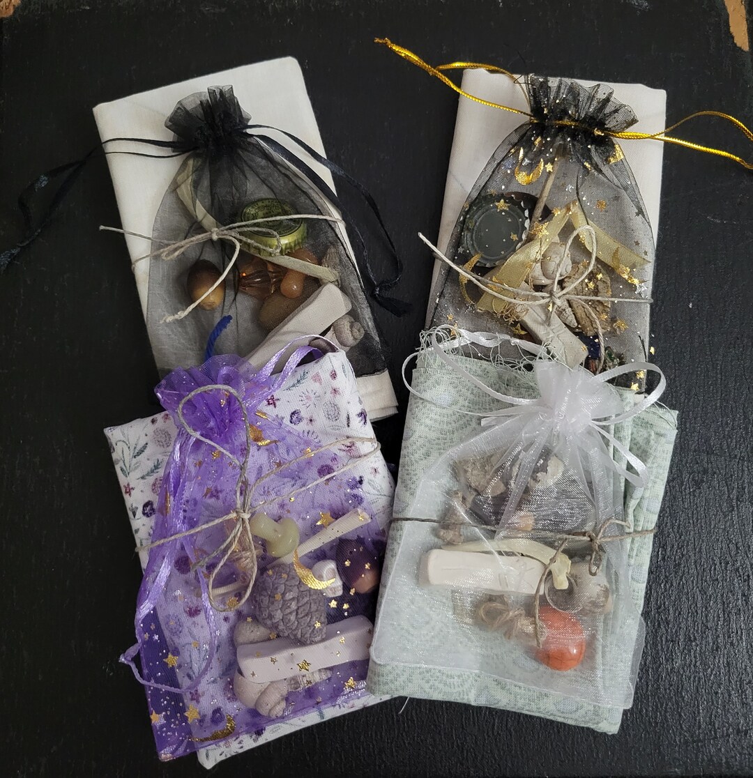 Charm Casting Kits Divination Kit Rune Casting, Bone Casting, Charm ...